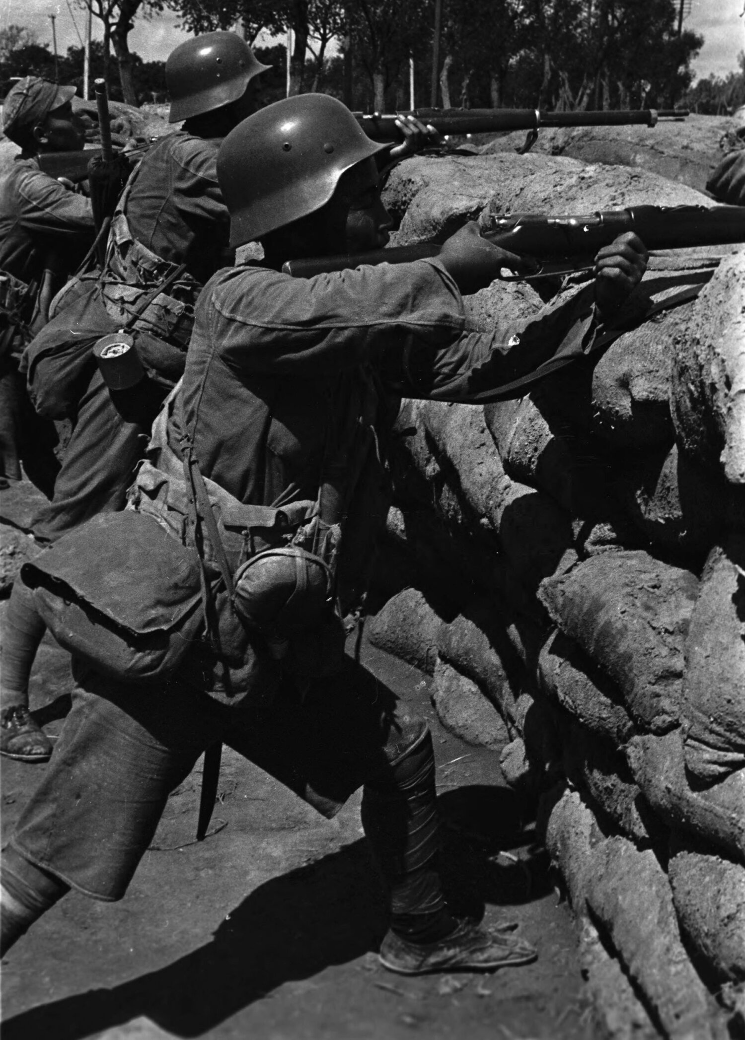 中國紅軍專屬新聞攝影記者Harrison Forman ..photographer and journalist. for China ...